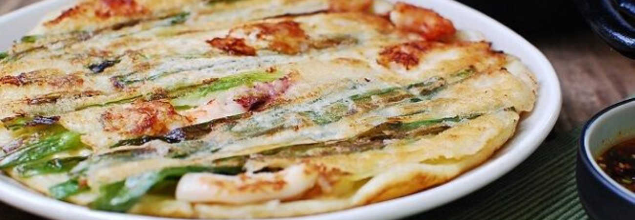 Como hacer Haemul pajeon | 해물파전 | KpopLat