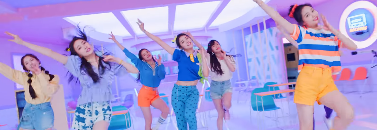 ‘Weeekly’ es el primer girl group que debutó en 2020 en vender más de ...