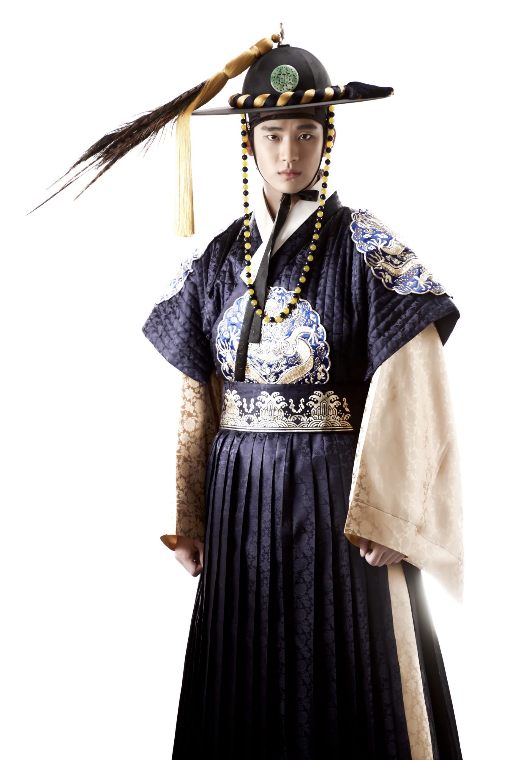 Fans eligen a los actores que lucen mejor en hanbok | KpopLat
