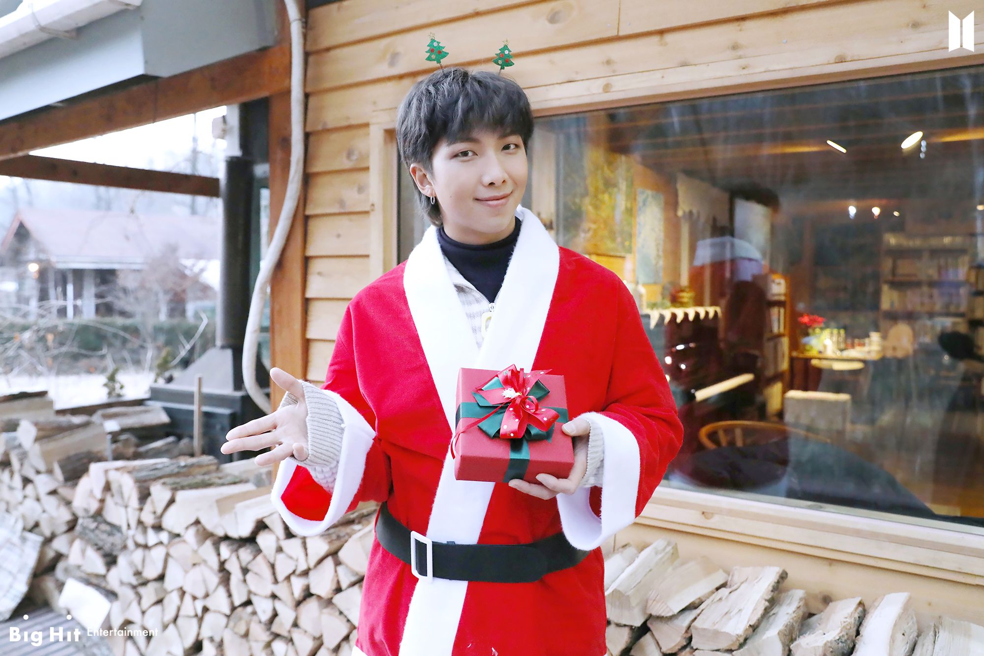 BTS obsequia a ARMY una hermosa sesión de Navidad para este 2020 | KpopLat