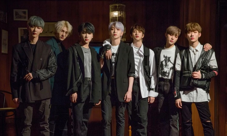 ONLYONEOF presenta un universo que se conecta con su comeback | KpopLat