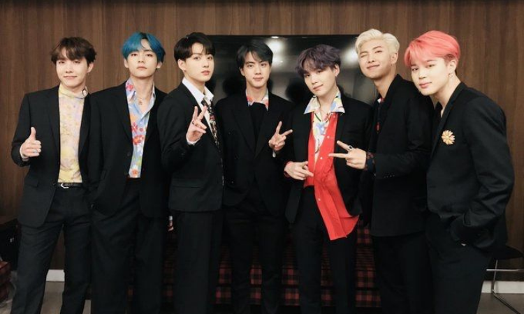 BTS nos cuenta cómo planean celebrar los premios GRAMMY + Agradece a ...
