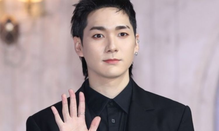 Aaron aparece con NU’EST y revela su estado de salud actual | KpopLat