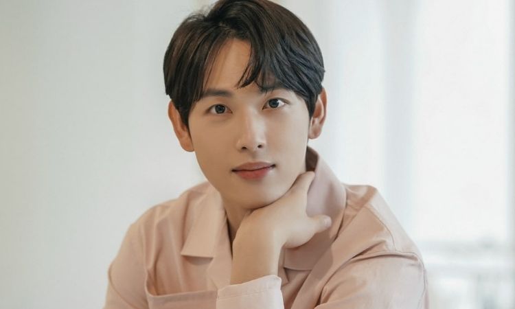 Im Siwan renueva su contrato exclusivo con Plum A&C | KpopLat